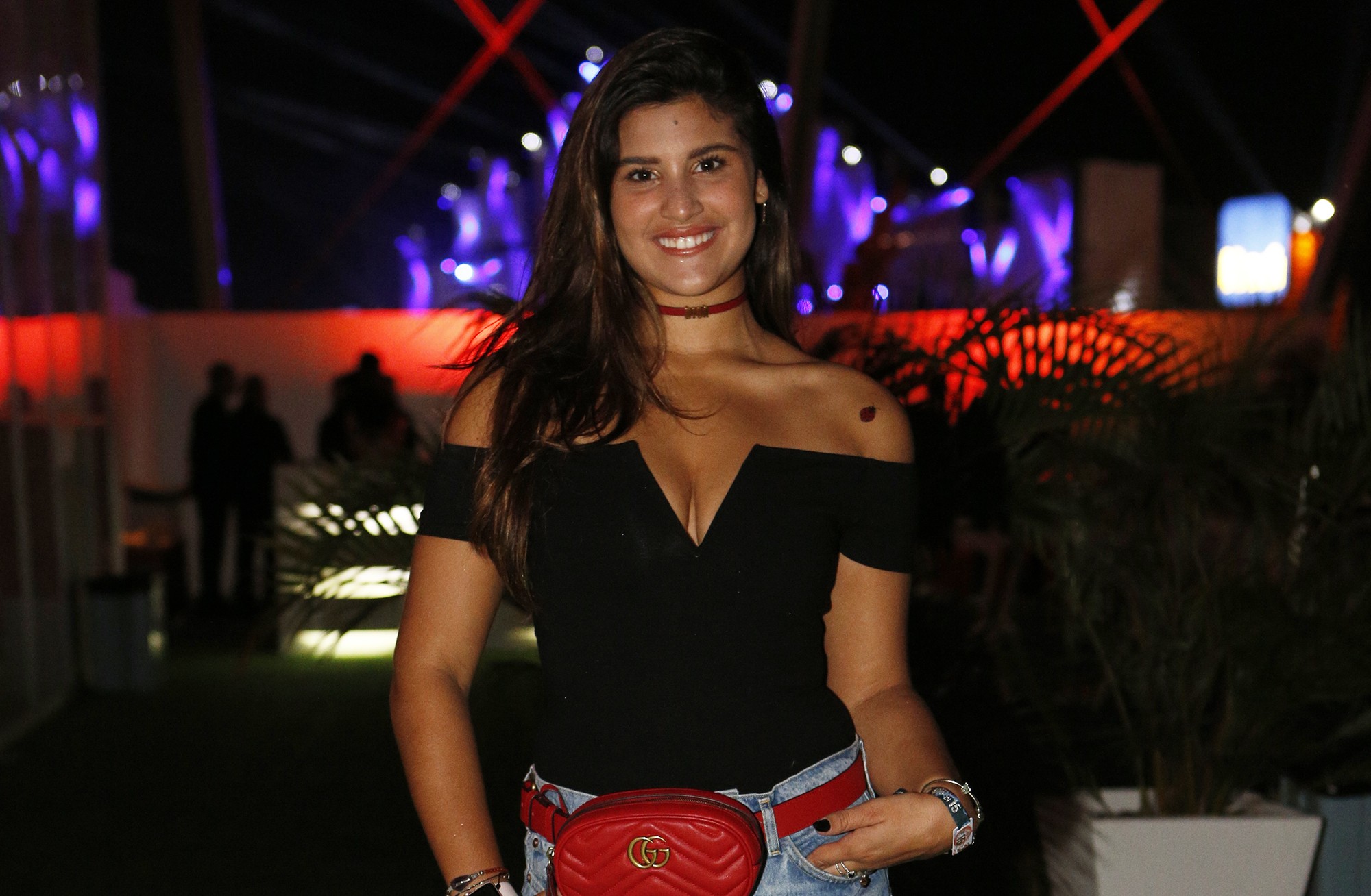 Giulia Costa completa 18 anos e recebe homenagem de Flávia Alessandra e ...