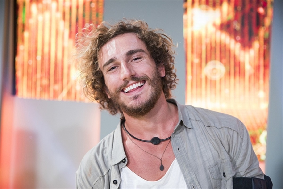 Alan diz que quer ficar com Hana: 'Foi bem intenso' | BBB19 | gshow