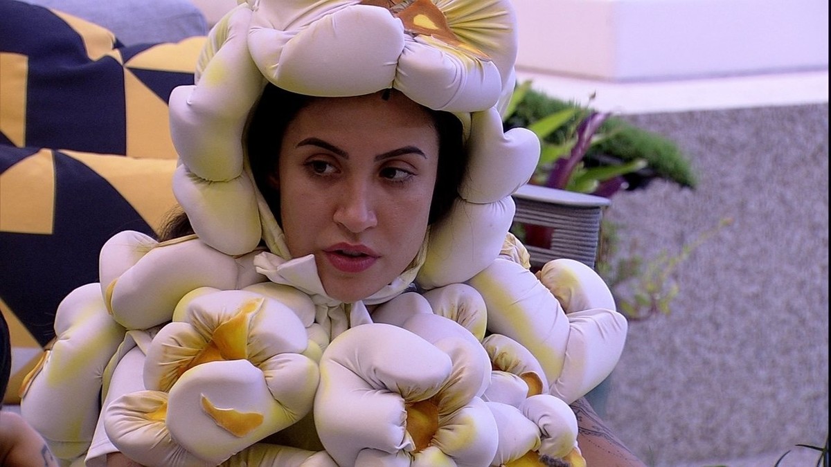 Bianca conta para Manu: 'Eu jurava que seria difícil conviver com você ...