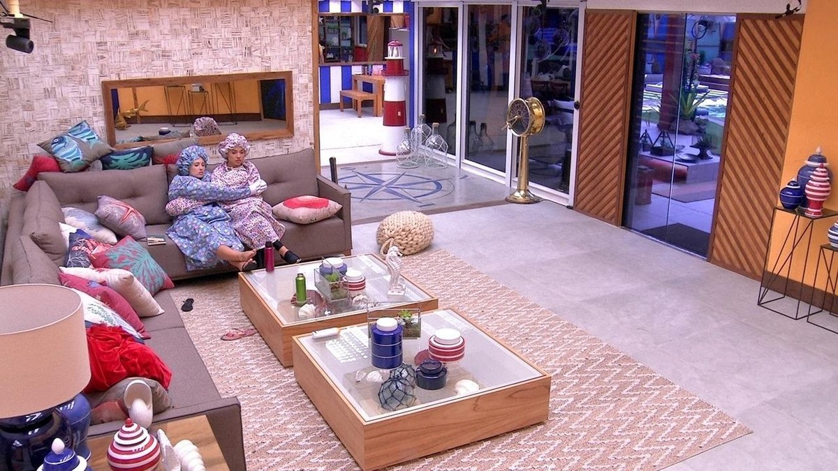 Jéssica fala sobre limpeza da casa: 'Ficar pedindo para o Breno o tempo ...