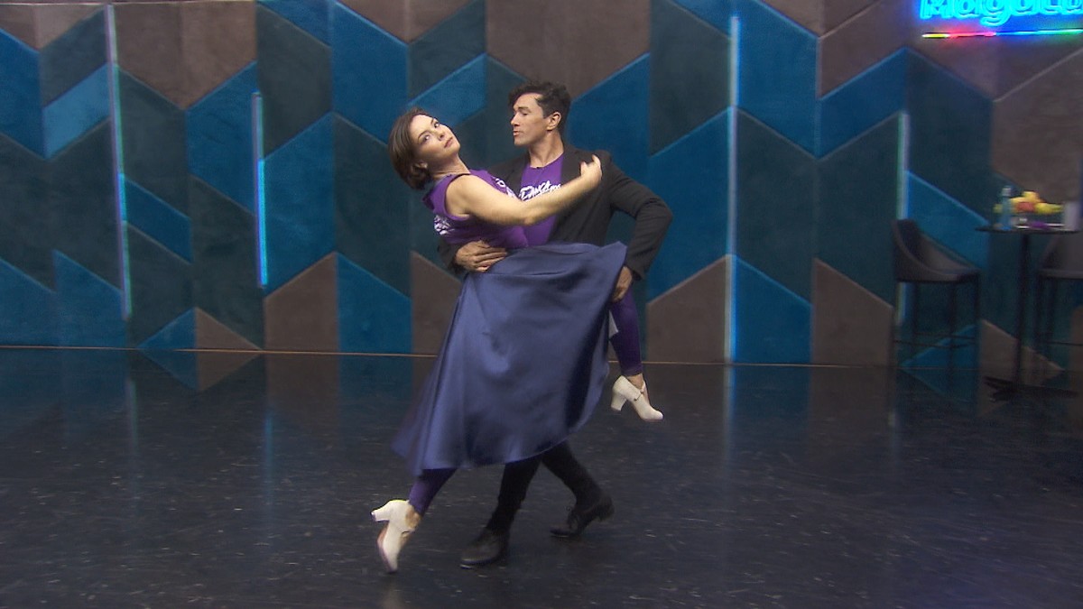 Ensaios para o foxtrote no 'Dança' tiveram tombo e até passinho de funk ...